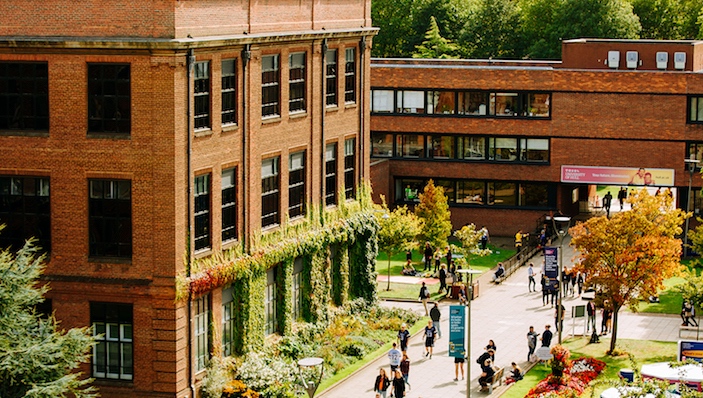 University of Hull : Rankings, Fees & Courses Details | Top Universities