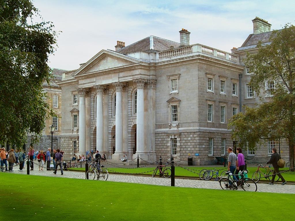 Trinity College Dublin University Dublin - Trinity Business School ...