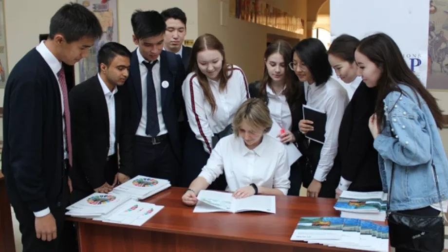 How to Manage your Study Projects Like A Pro | Top Universities